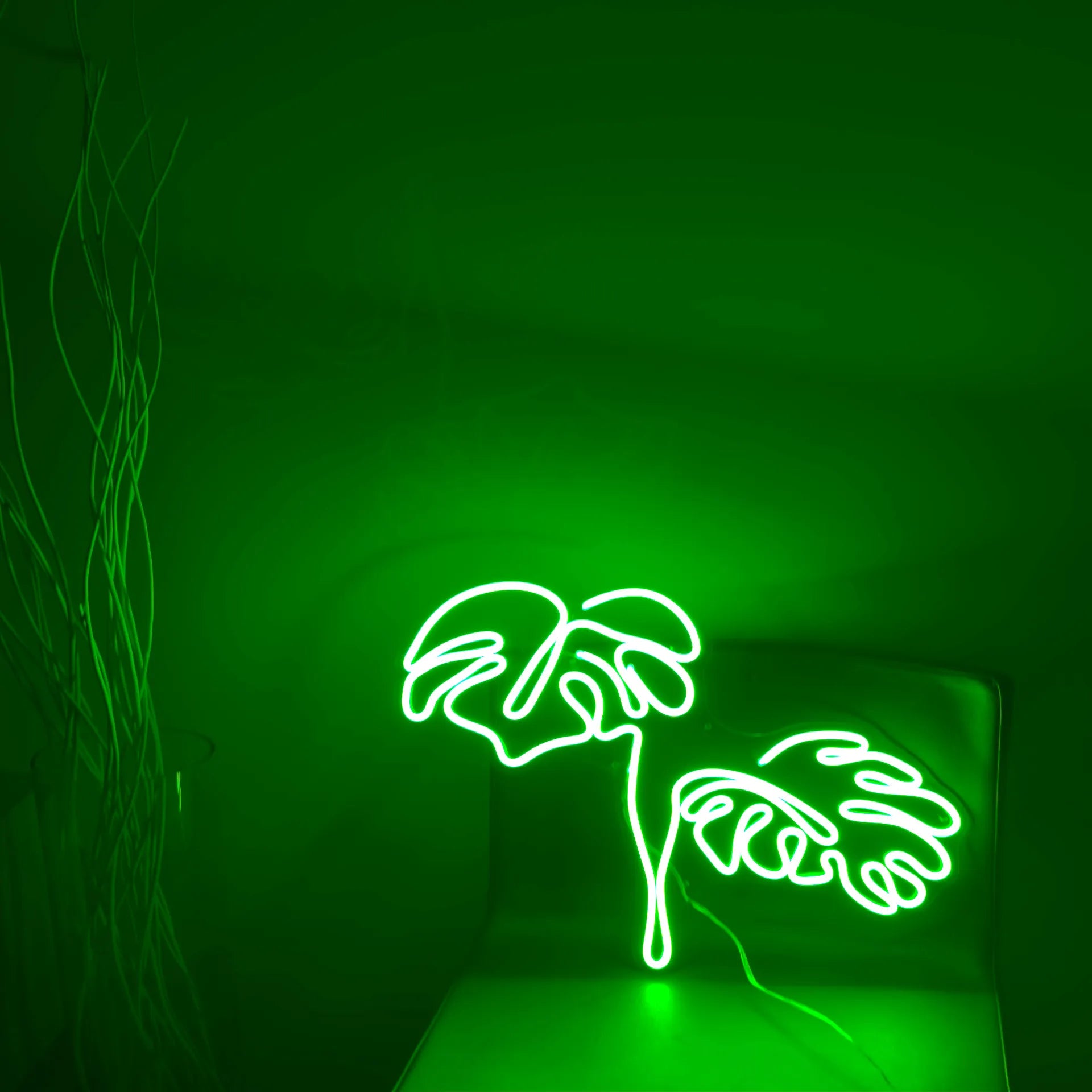 観葉植物 ☓ 店舗 ☓ ネオンサイン ネオンサイン（ライト・看板）の格安オリジナル制作【ネオンパーク】